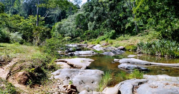 Hidden Destinations in Sri Lanka: Breathtaking waters : (Doluwa - Kandy ...