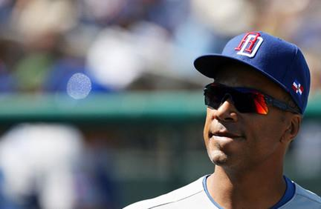 Moisés Alou anuncia su renuncia como gerente general de los Leones del ...