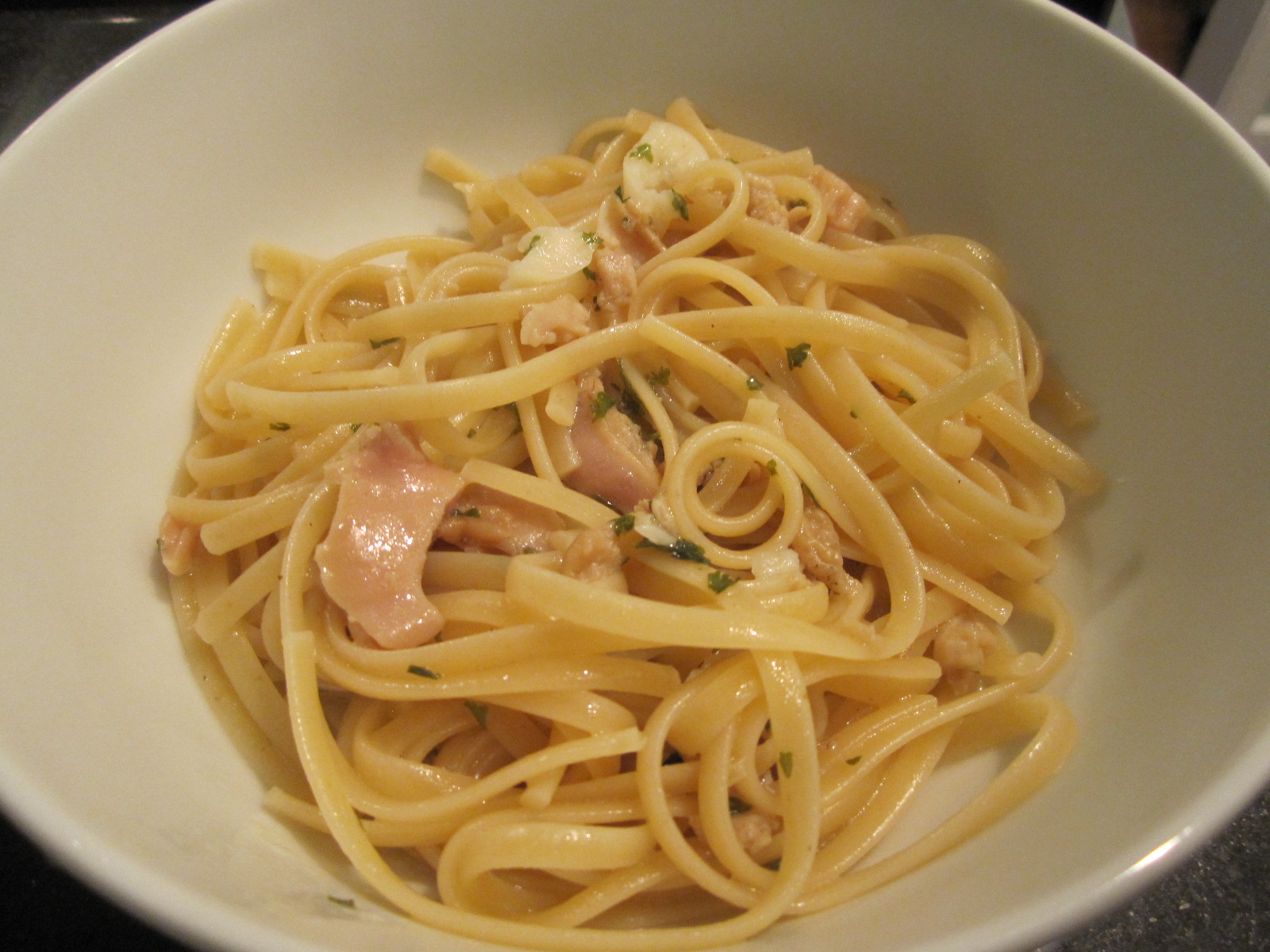 Sophie in the Kitchen: Simple Linguine and Clam Sauce