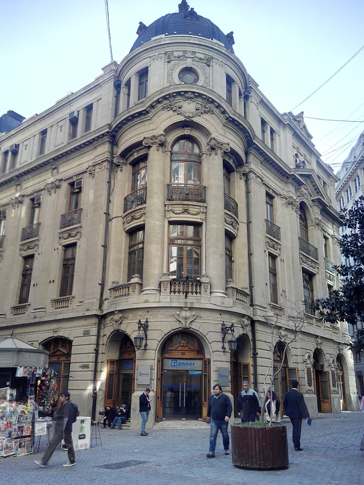 Curioseandando: Paseos por Santiago de Chile: Bolsa de Santiago (28/06/2016)