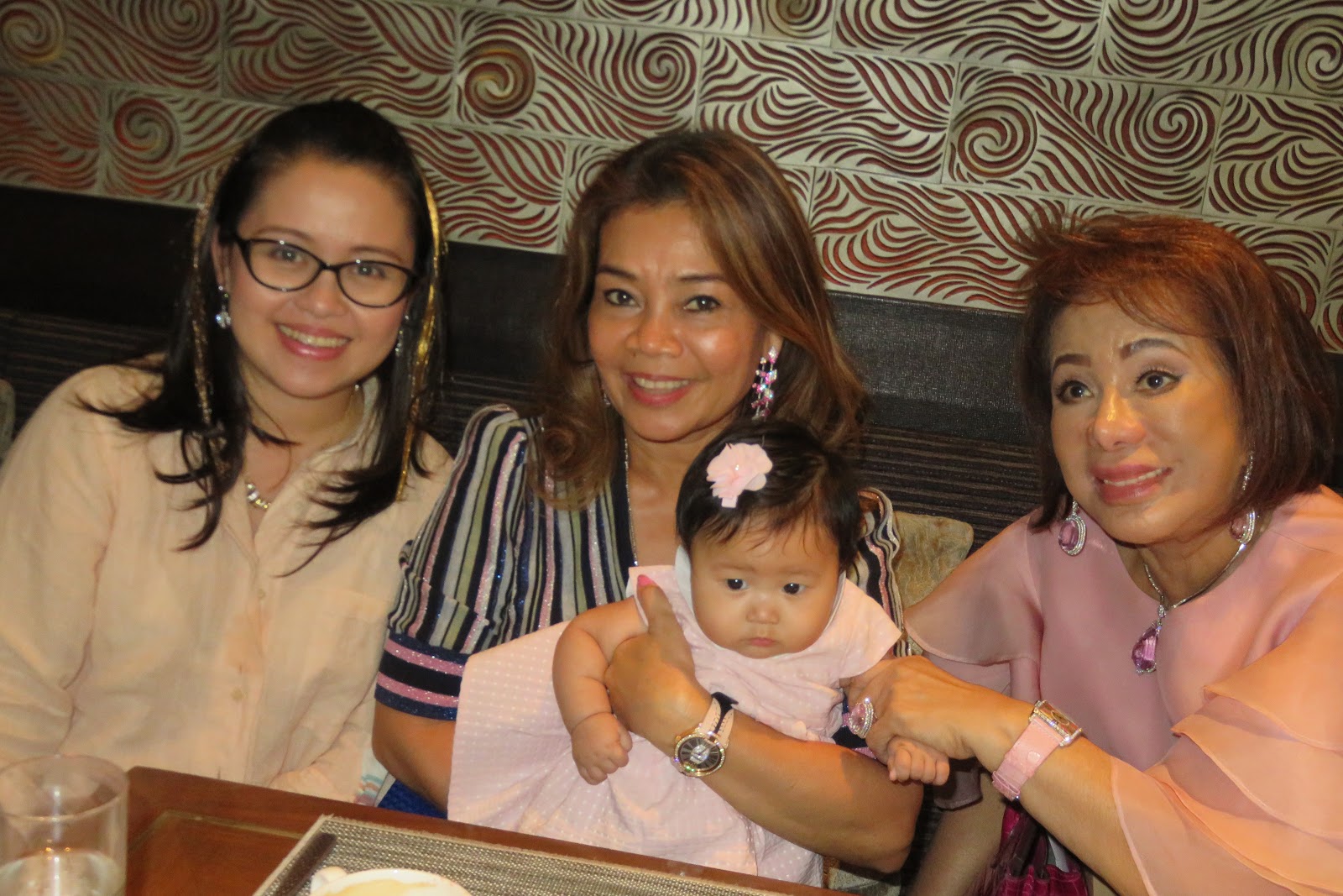 Kee Hua Chee Live!: LILLIAN TAN CELEBRATED HER BIRTHDAY AT MOSAIC ...