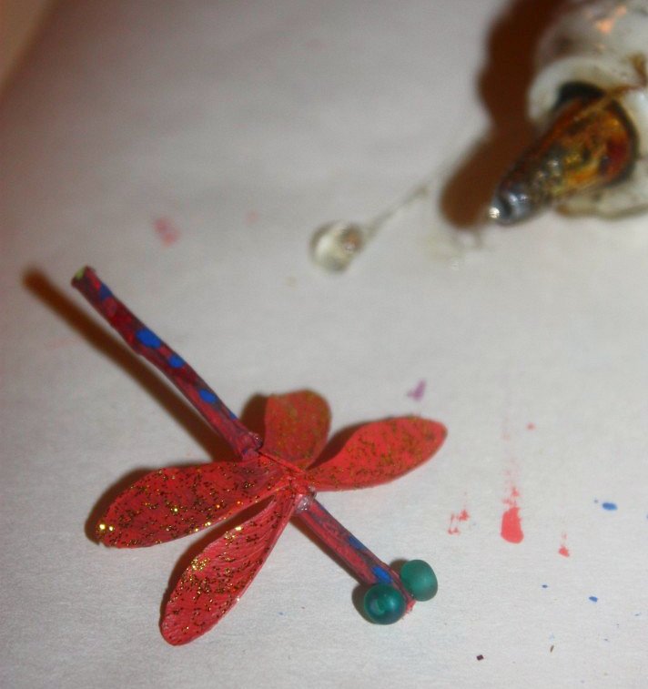 Juise: Twig and Maple Seed Dragonflies