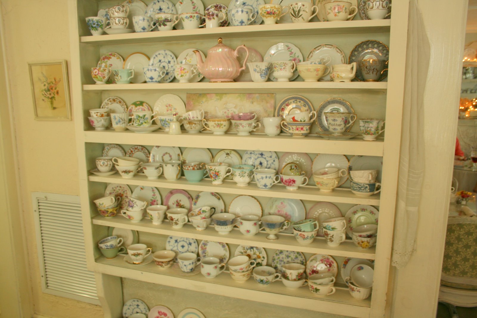 Aiken House & Gardens: Most Romantic Tea Room Ever!