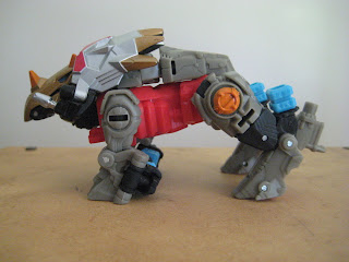 ChCse's blog: Toy Review: Transformers PCC Grimstone w/ Dinobots
