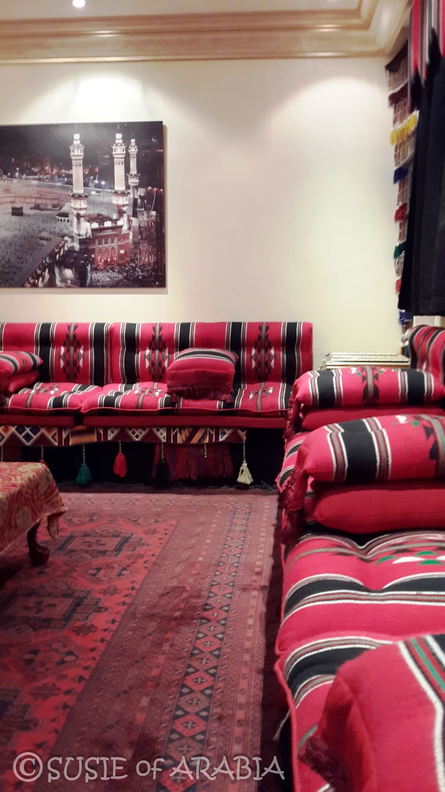 Jeddah Daily Photo: Red and Black Bedouin Geometric Designs