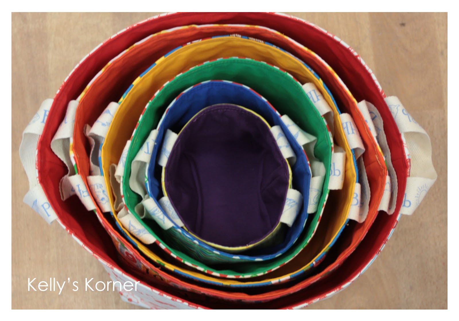 Kelly's Korner: Rainbow Fabric Buckets