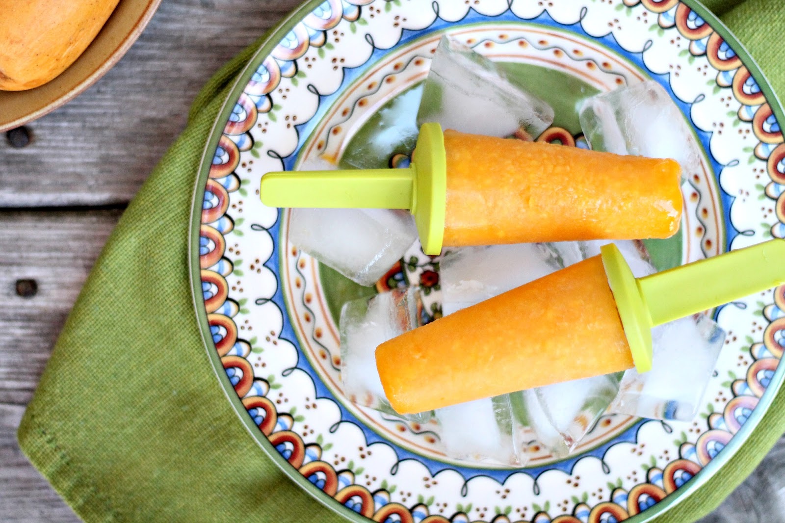 Chocolate & Chillies: Mango Orange Popsicles