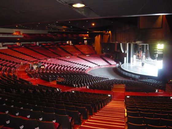HOLLYWOOD UNDERDOG ™: Saying goodbye to the Gibson Amphitheatre