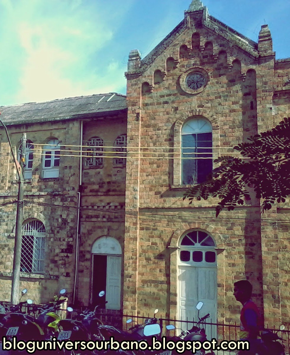 UNIVERSO URBANO: "Tefé e o Turismo", ou "Turismo e Tefé"?