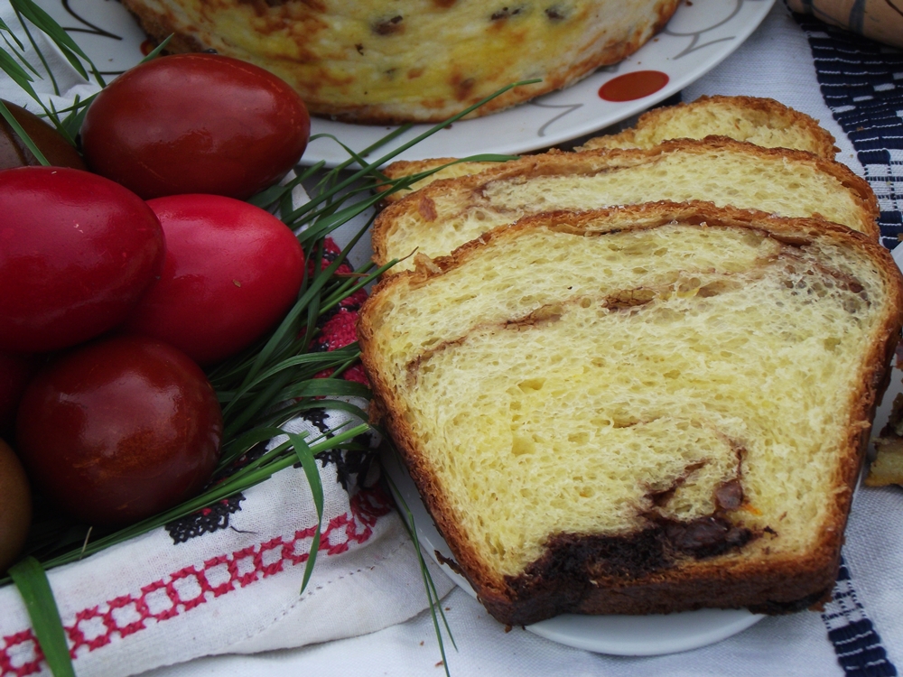 PASTE FERICIT SI LUMINAT! - CAIETUL CU RETETE