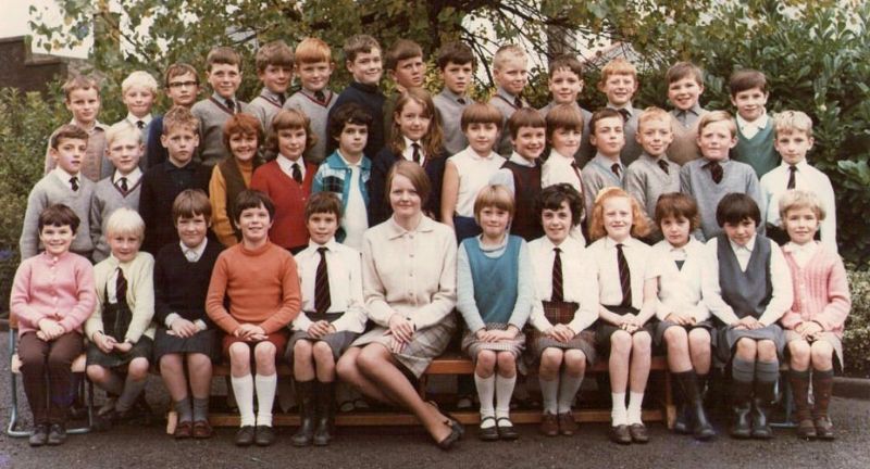 Lovely Color Pictures That Show What Children Wore in the 1960s ...