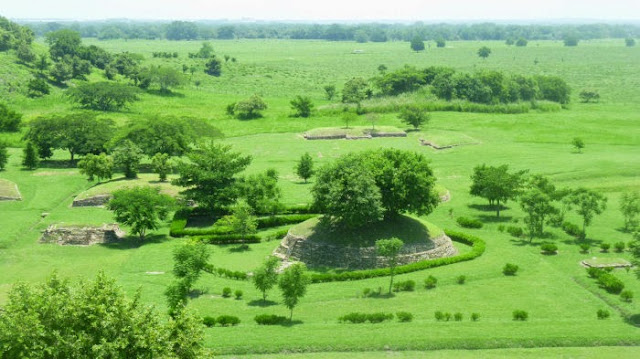 Nadando por el mundo: Zona Arqueológica de Tamtoc