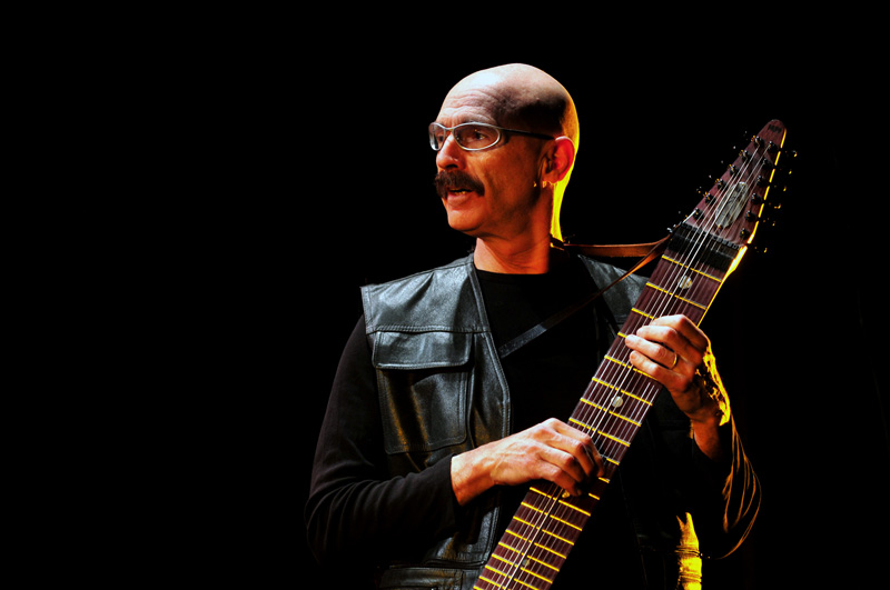 Música de Mazas: [REVIEW] 12 cuerdas para Tony Levin