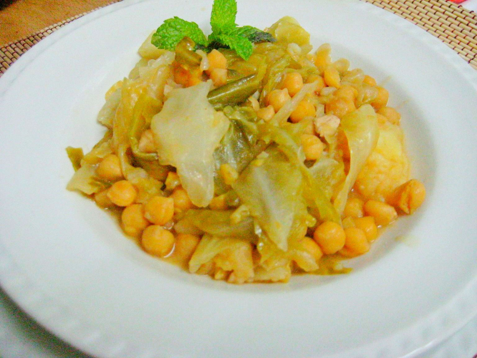 LAS RECETAS DE MAMA ROSA: Cocido de coles