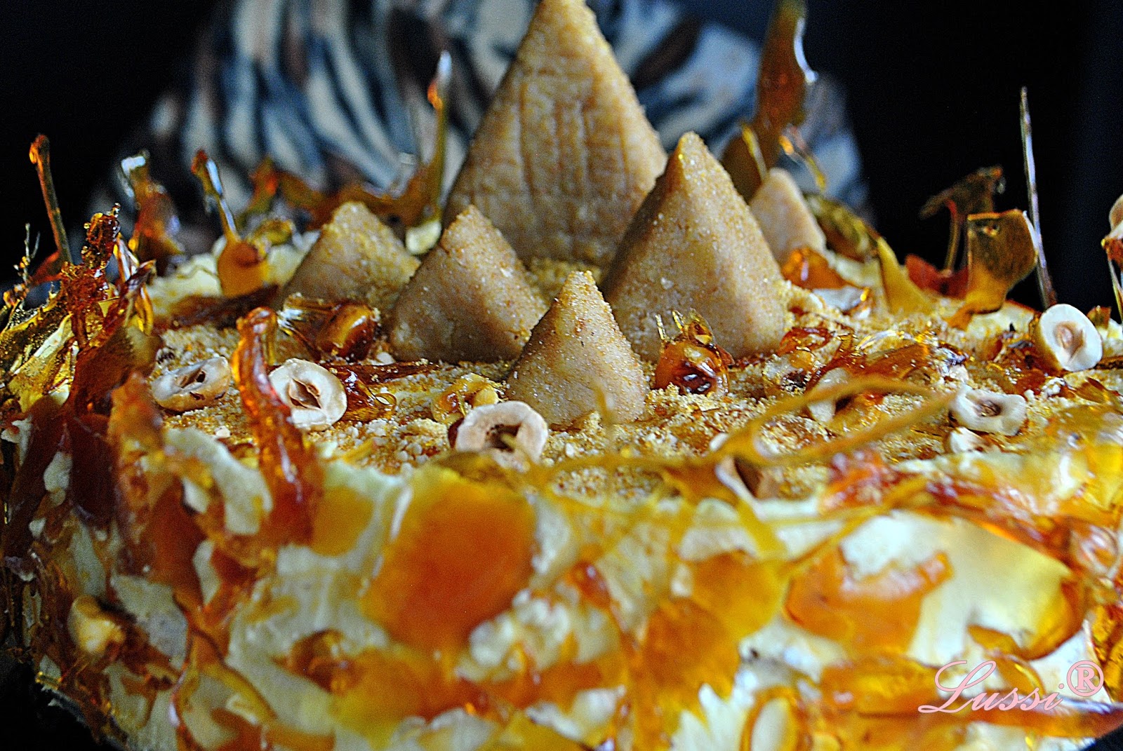 Lussi`s World of Artcraft: Египетска торта / Egyptian Cake