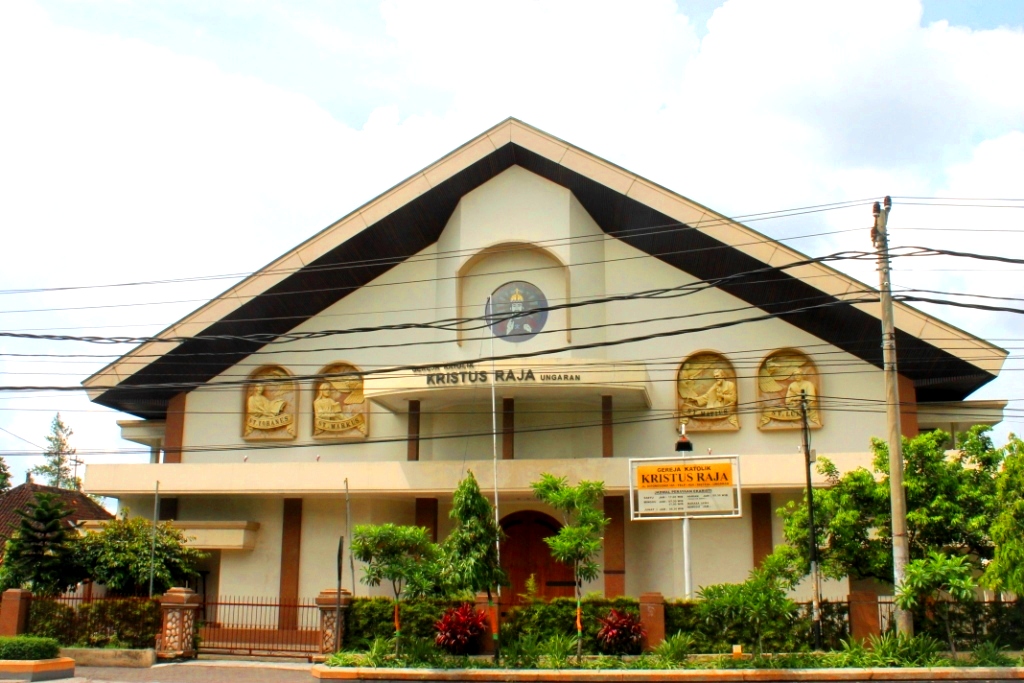 Fotografi Gereja Katolik di Indonesia: Gereja Katolik Kristus Raja ...
