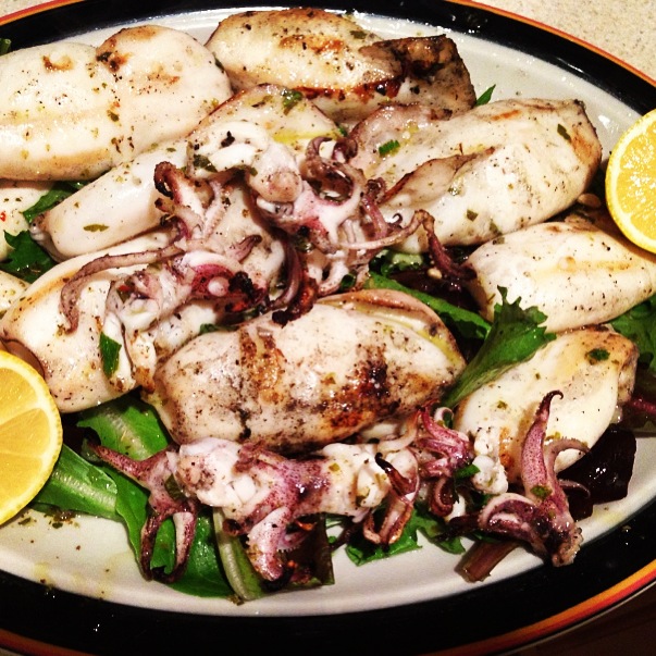 Kalamari Sta Karvouna - Grilled Calamari (Squid)