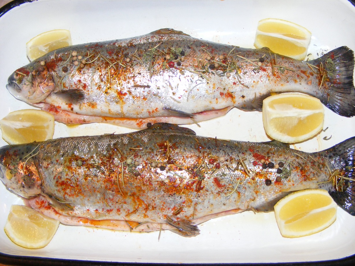 Pastrav la cuptor cu lamaie | Preparatedevis.ro