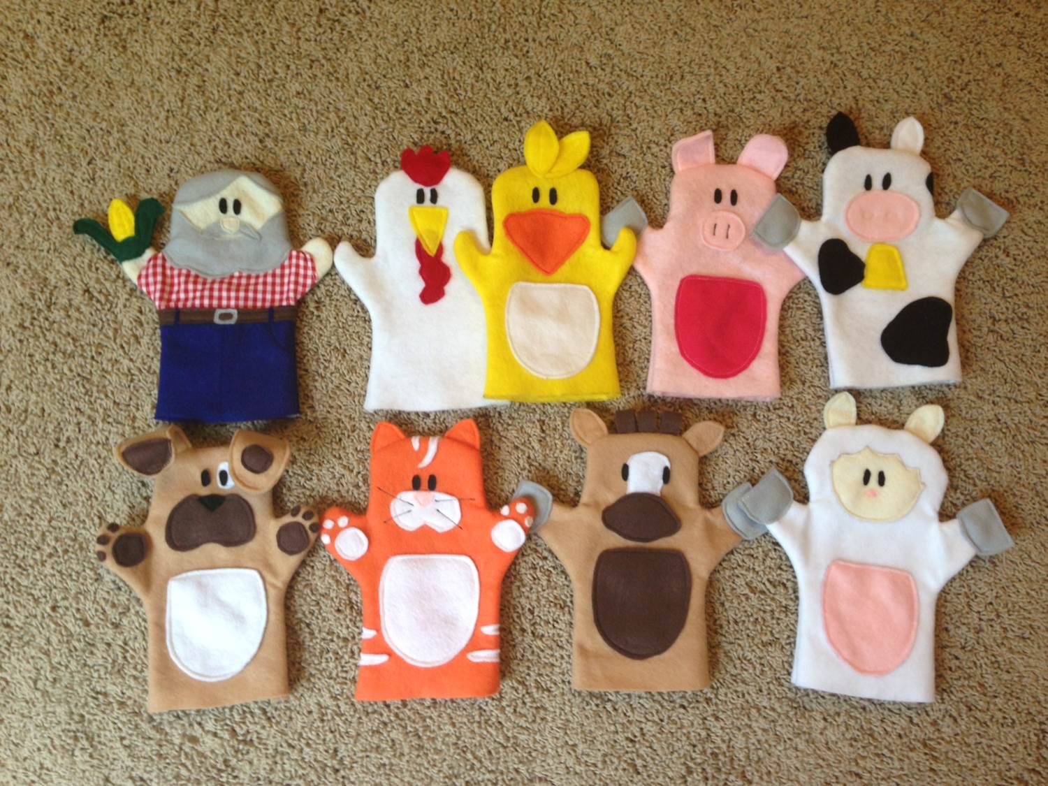 The Craft Nut: Old Macdonald Puppets