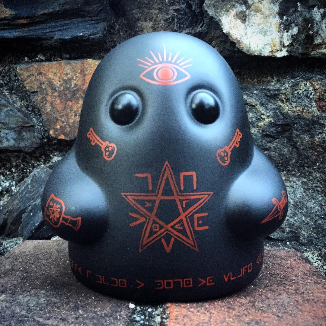 The Blot Says...: NYCC 2017 Exclusive Death Cult Tiny Ghost Vinyl ...