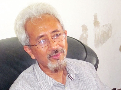 :::TUK KIYAI - ISU SEMASA:::: Pas intai Raja Bahrin jadi calon