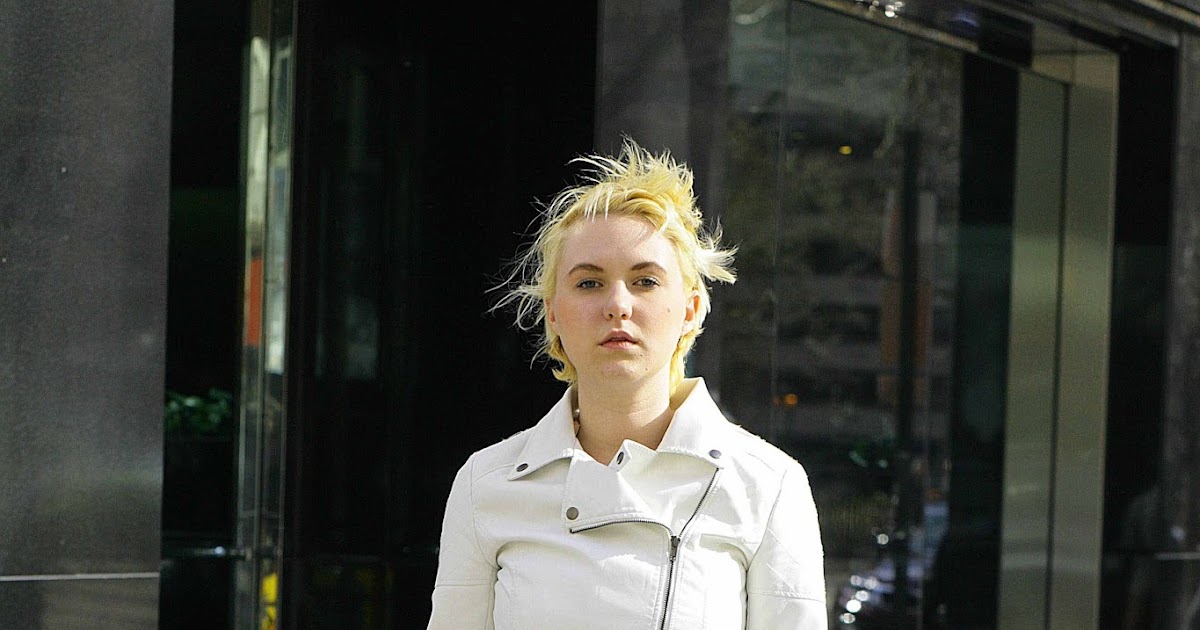 Street Gazing: Street Gazing... Grace Gordon.