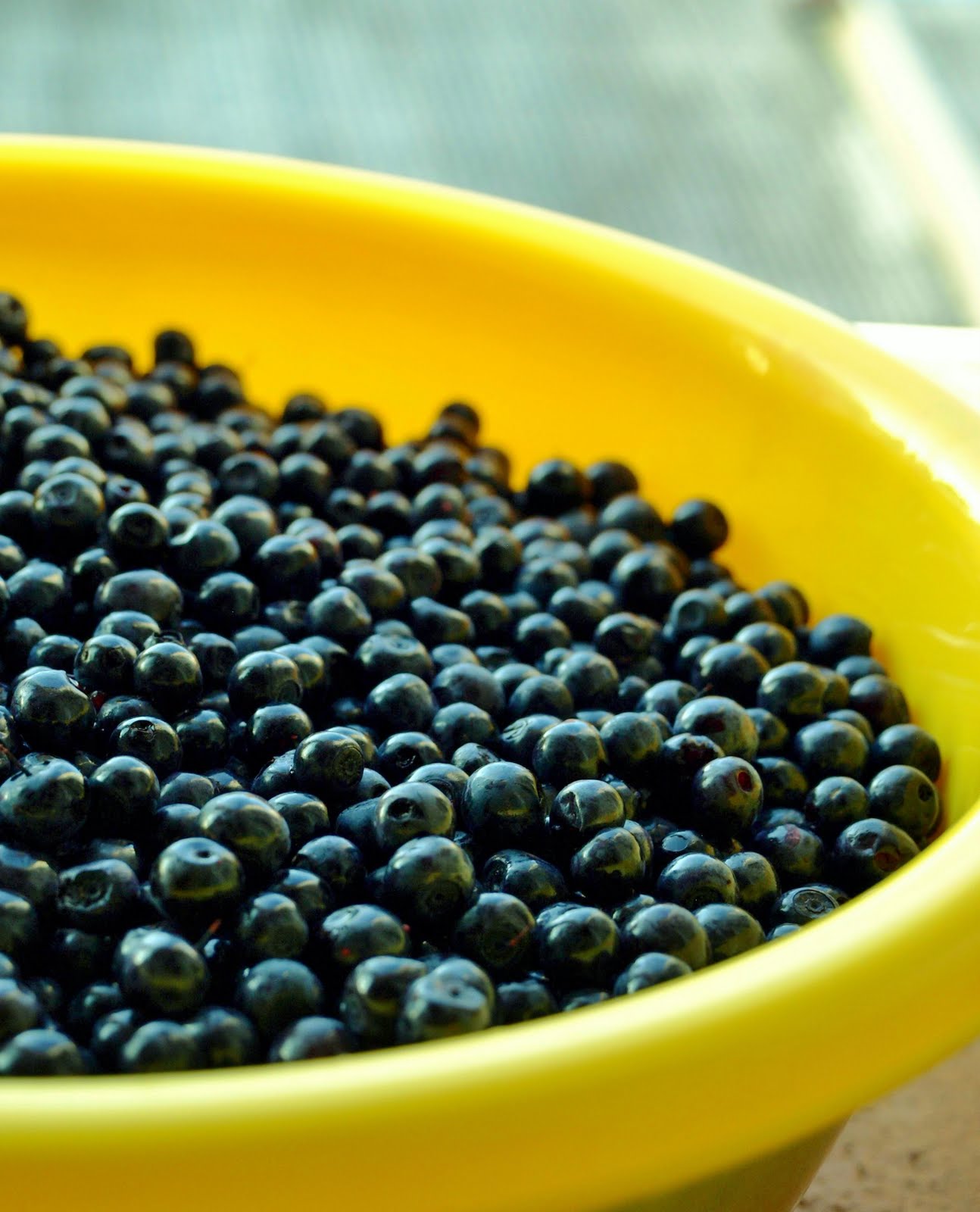 Minu tegemistest köögis: Murakad, mustikad, vaarikad ja kaneelirullid