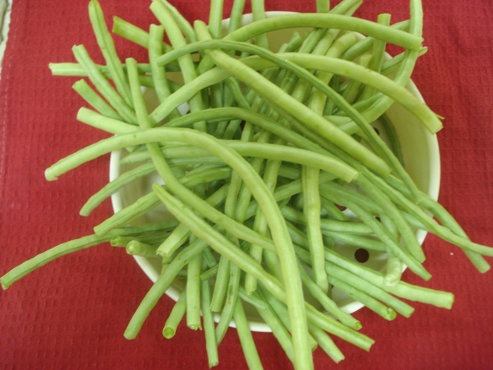 MAMAY P's Pinoy Halu-Halo: String or Snake Beans