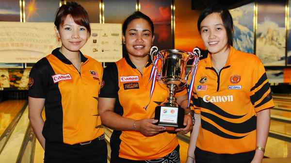 TUGASAN KEEMPAT ! = Shalin zulkifli pemaing bowling