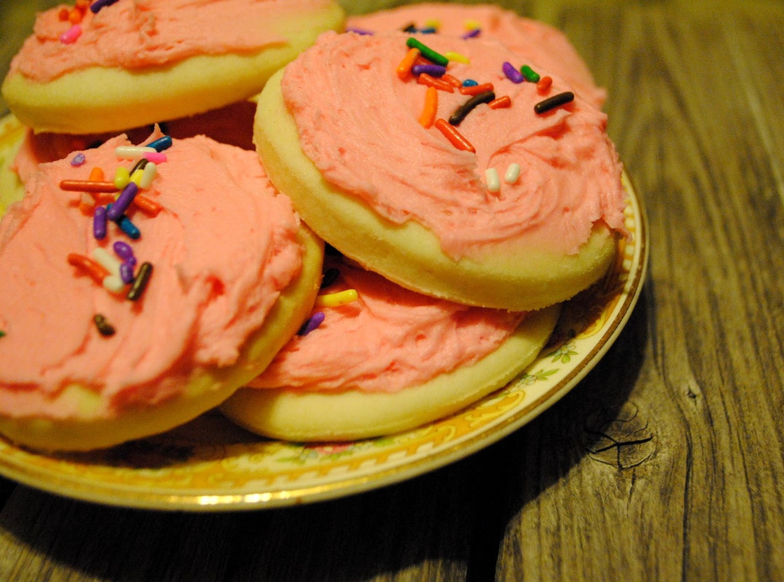 The "Barking" Bakery: Soft Lofthouse Style Frosted Cookies