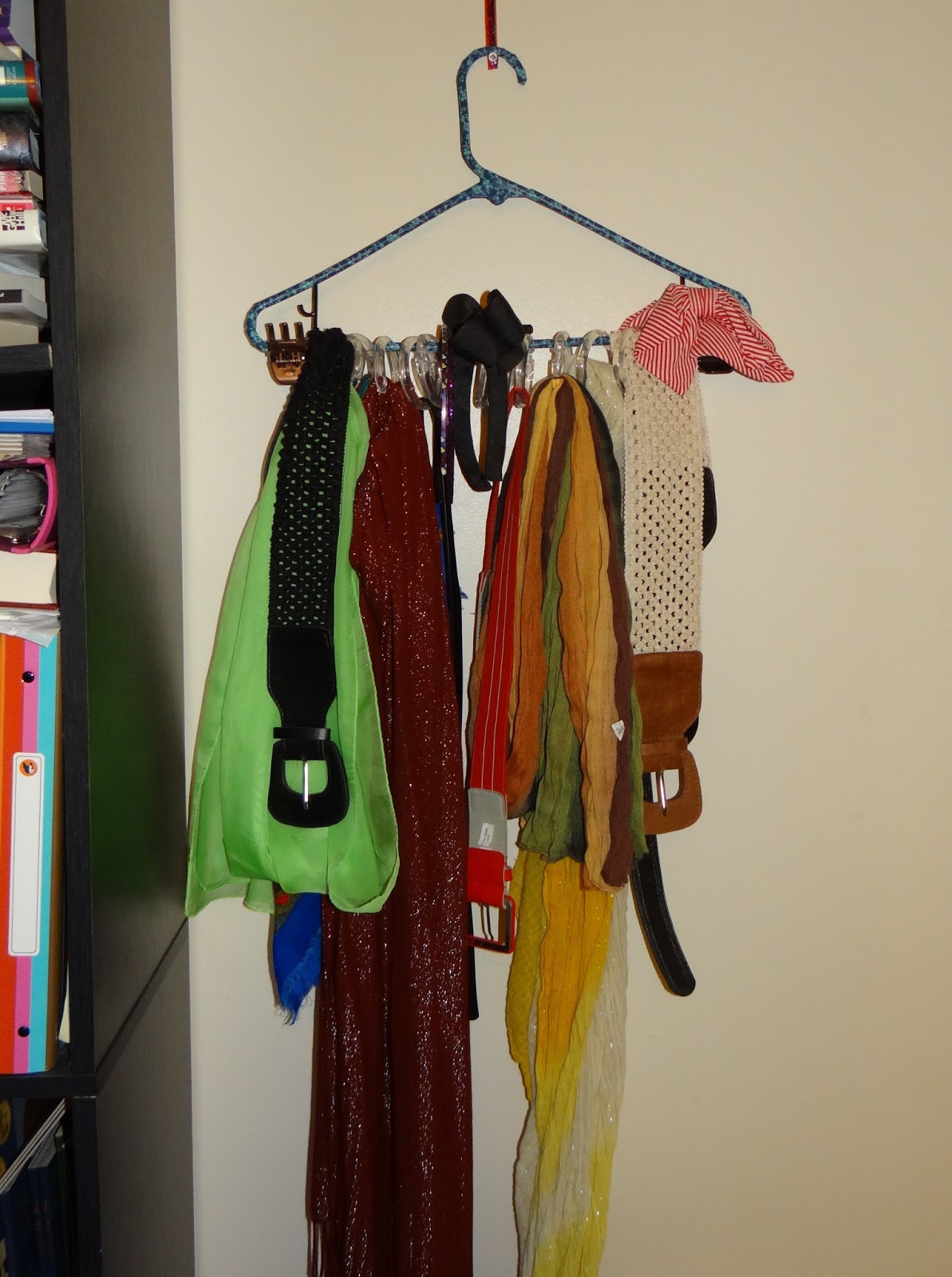 Amber's Craft a Week Blog: Easy Accessory Holder