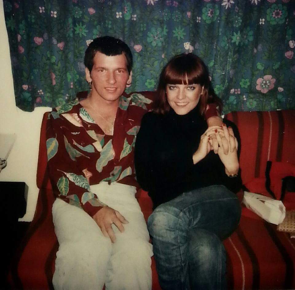 Syd Barrett en español: Solo En Las Nubes: Gayla Pinion