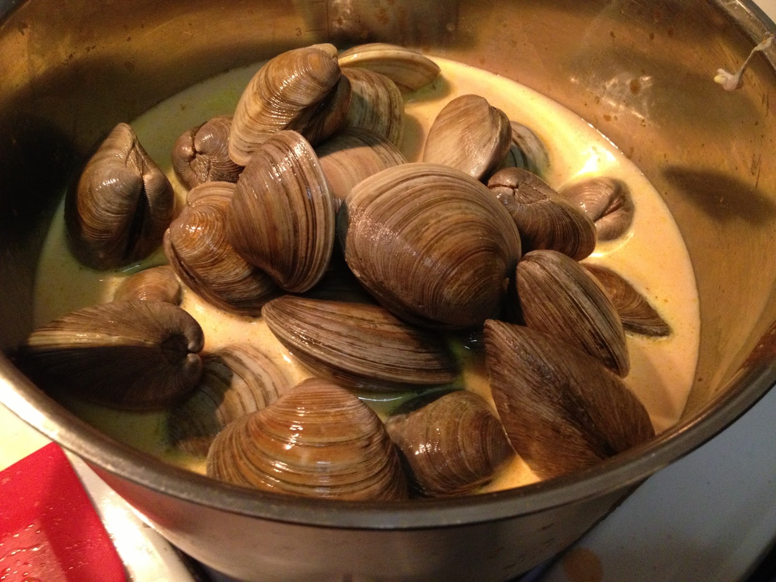 The Walking Cookbook: Clams in Spicy Coconut-Lime Sauce