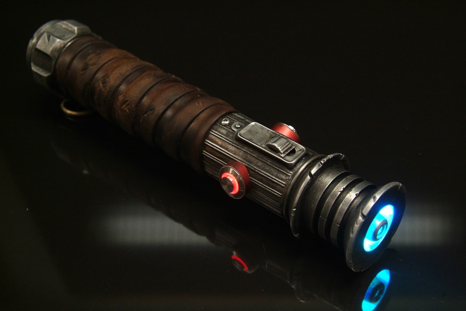 RO-LIGHTSABERS: RONIN