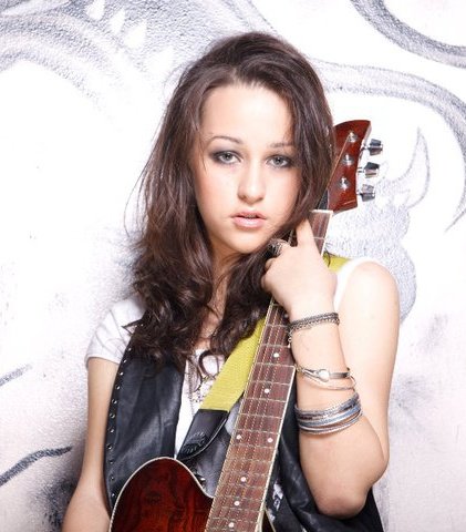 Miss Mary biografie Wikipedia (Romania) | Poze si video Miss Mary