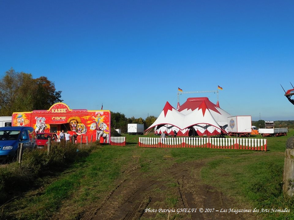 LES MAGAZINES DES ARTS NOMADES: Circus Aladin - ambiance