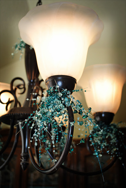 Dining Room Makeover {On a Budget} | i should be mopping the floor