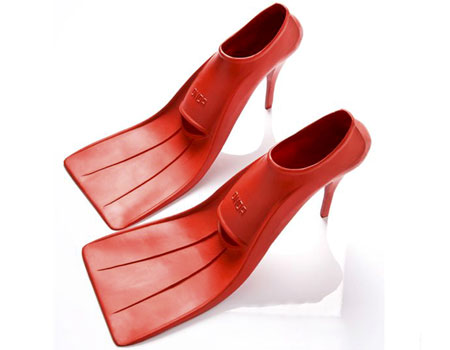 A SAFE MOORING: Dear Fashion Blogger