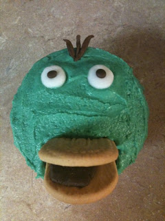 Mama Creedon's Cakes!: *Perry the Platypus*