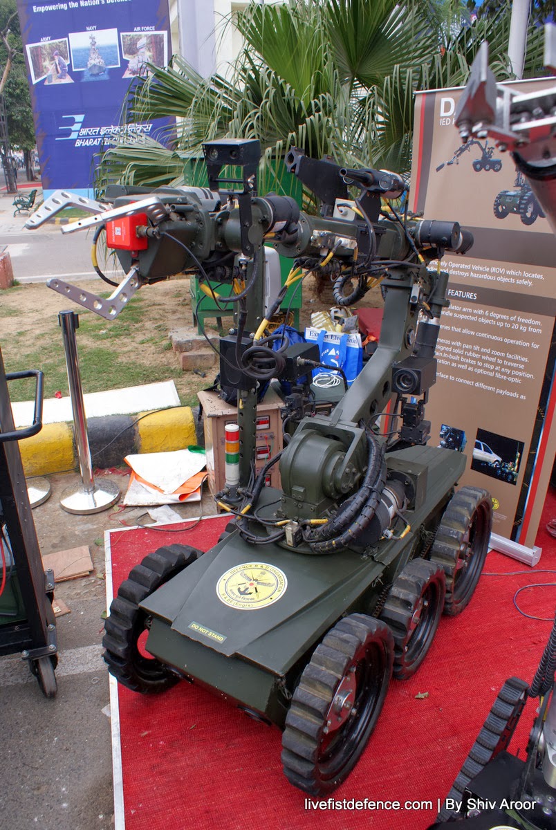 DRDO Unmanned Ground Vehicles At DefExpo 2014 | Pakistan Defence