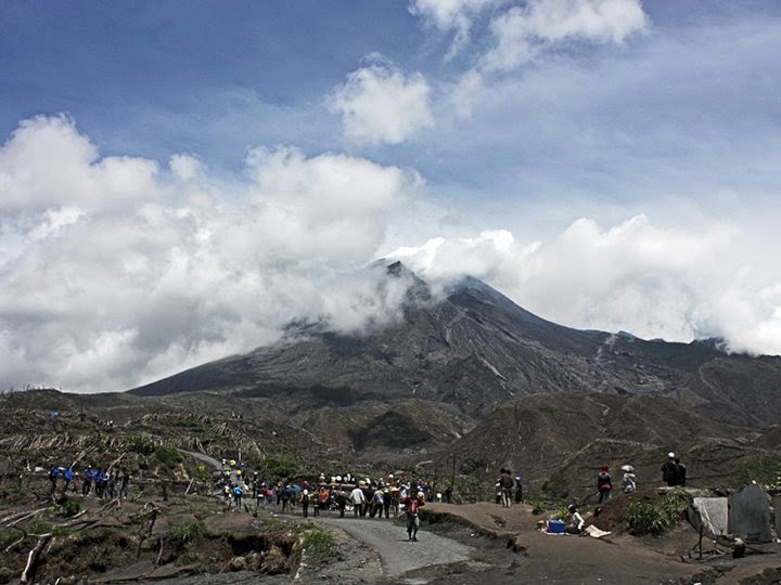 Merapi Volcano Tour reduce during the Alert Status