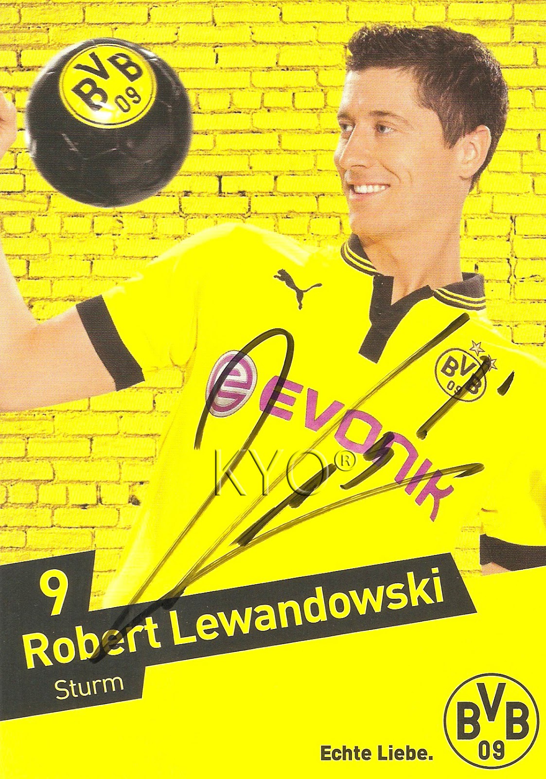Chris Autographs: Robert Lewandowski