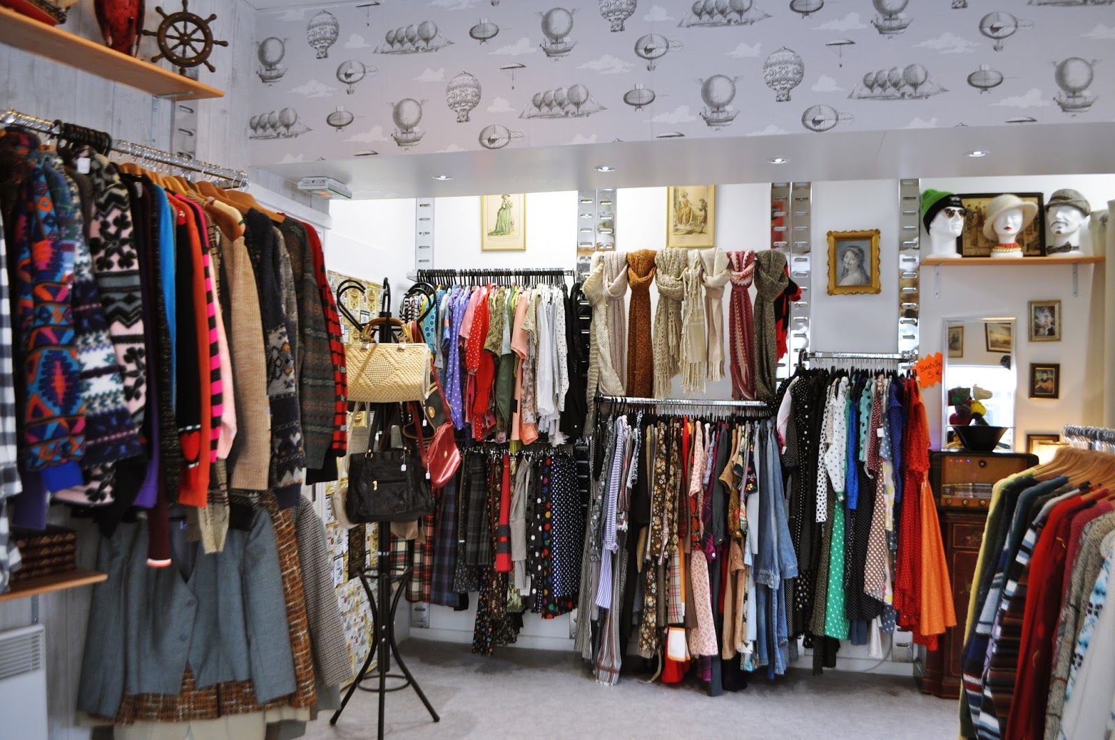 FREAPSHOW - Les Petites tenues