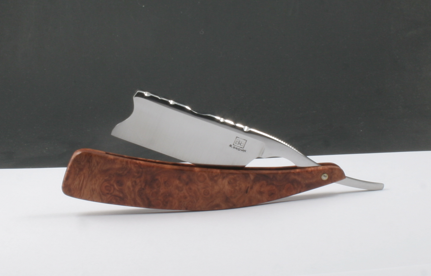 A Razors Tale: Custom Straight Razors