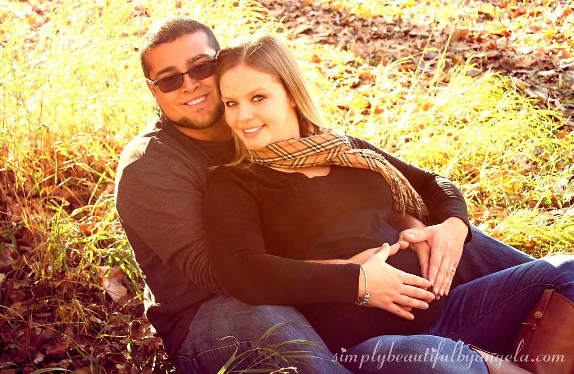 Guide to DIY Maternity Photos