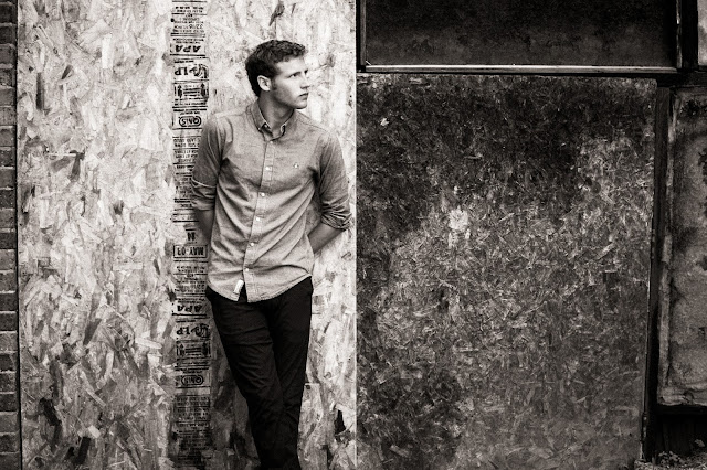 Jamie and Sarah : Derek - Grand Rapids Wedding Photographers