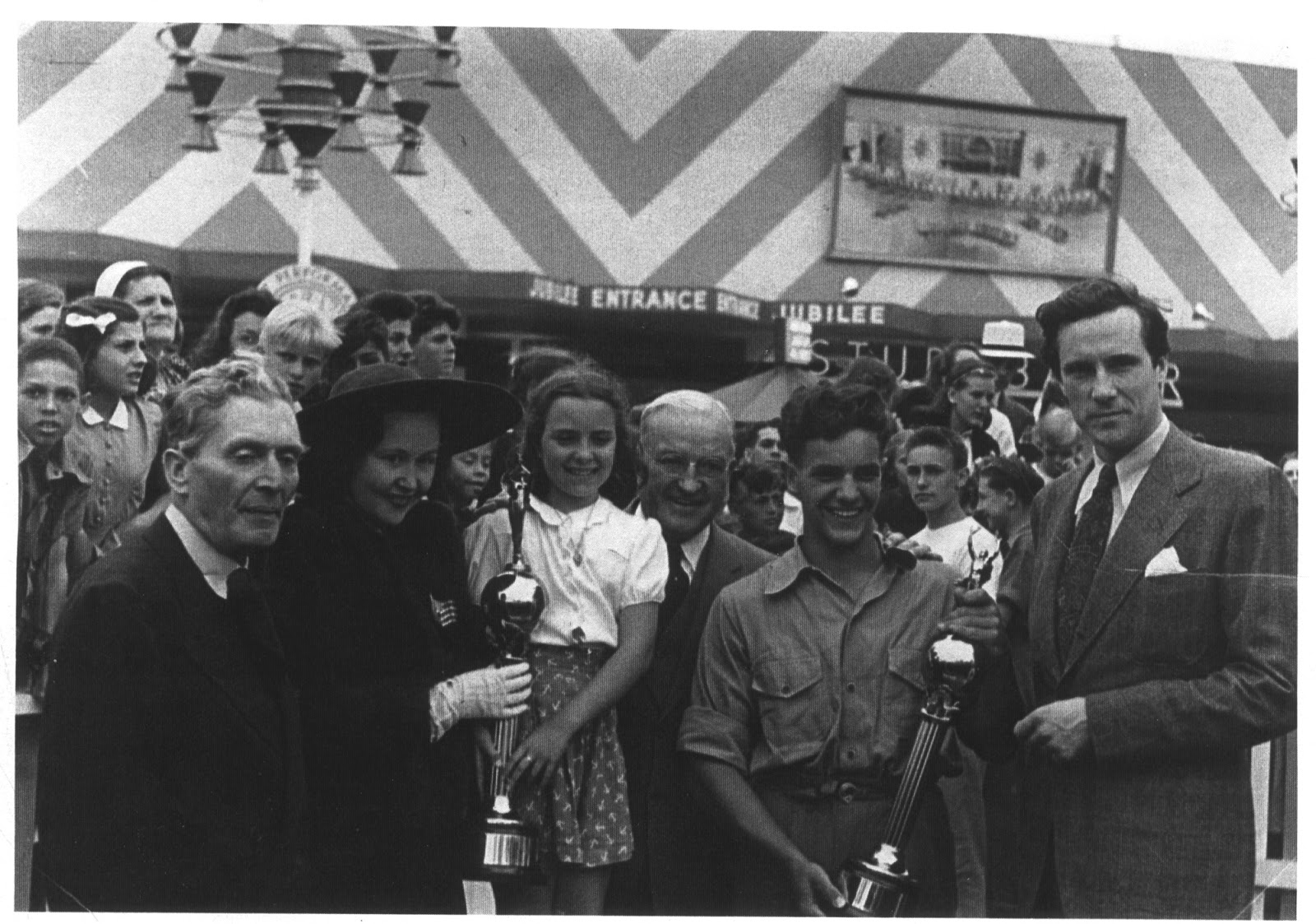 BOOKSTEVE'S LIBRARY: More on Ray Middleton