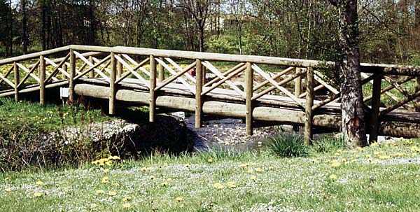 Bridge River Picture: Bridge Materials