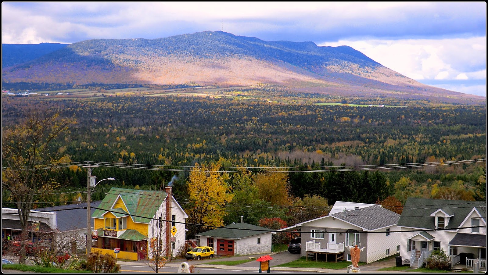 1HappyHiker: CANADA: Mont Owl's Head, and Le Parc National du Mont Megantic