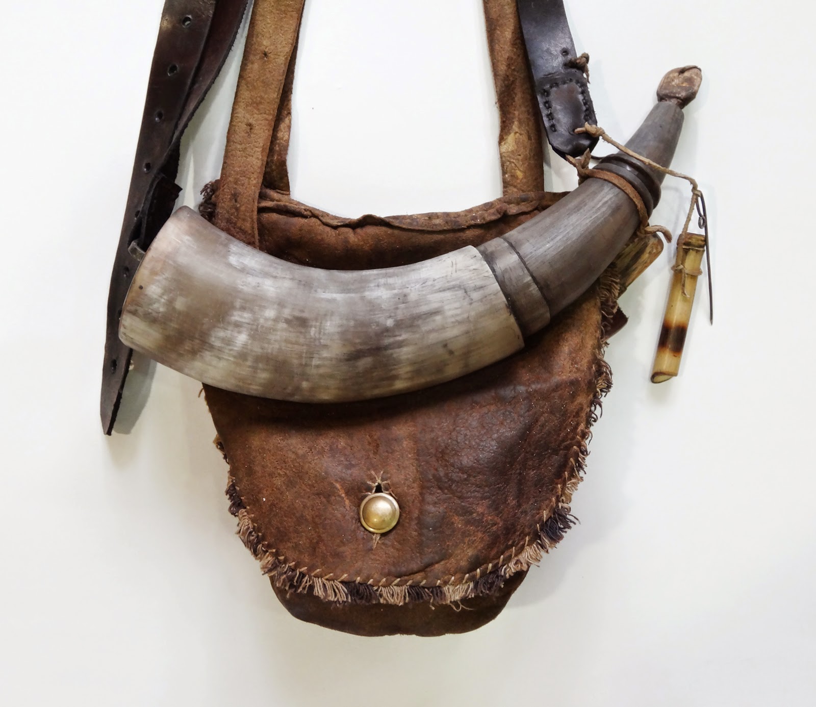 Contemporary Makers: Hunting Pouch and Powder Horn Set by Matthew Fennewald